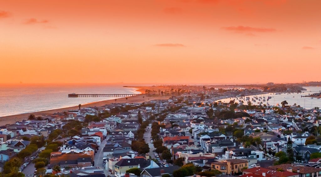 Balboa Peninsula Restaurants, Shopping, & Hotels | Visit Newport Beach