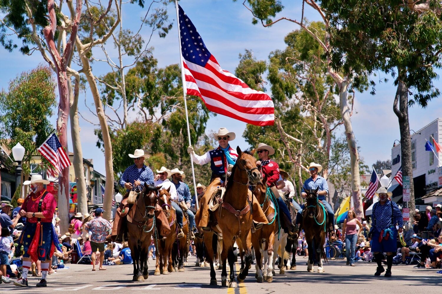 Balboa Island Restaurants, Shopping, & Hotels | Visit Newport Beach